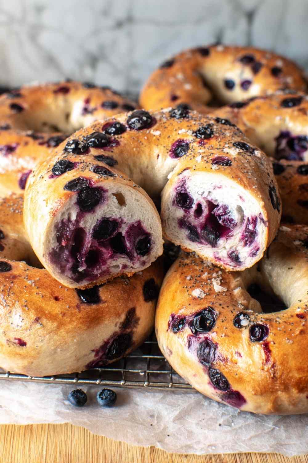 Blueberry Bagel Recipe – Easy 4-Ingredient, No-Yeast Breakfast